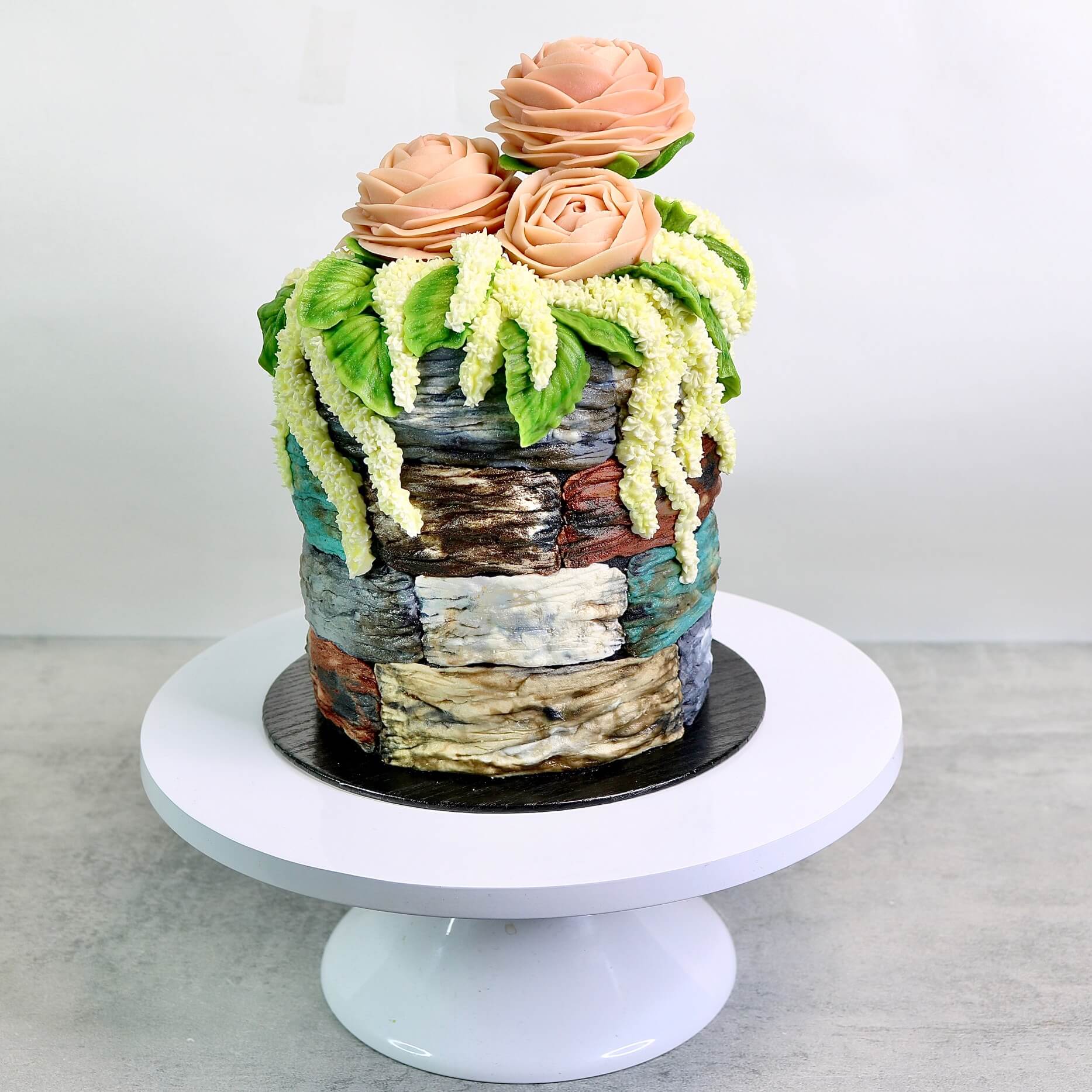 Portfolio - Queen of Hearts Couture Cakes